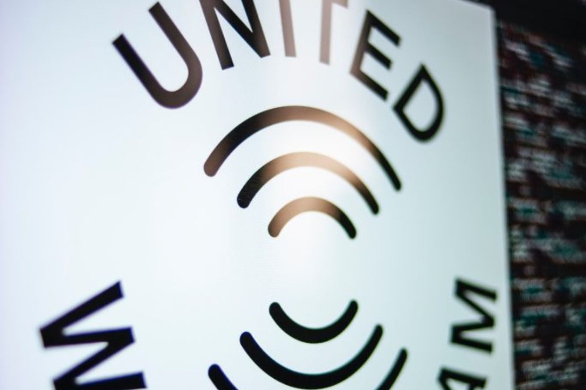 Logo Size In Pixels - SearchInventure